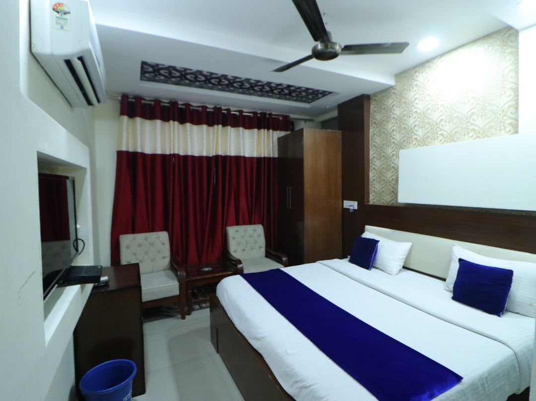 Oyo 5691 Hotel Eurasia - Chandigarh