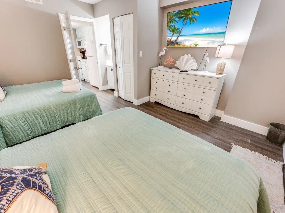 Private Balcony And Resort Amenities - Charming Ocean View Retreat - South Carolina