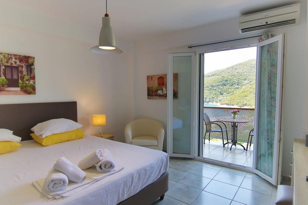 Poros Beach - Lefkada