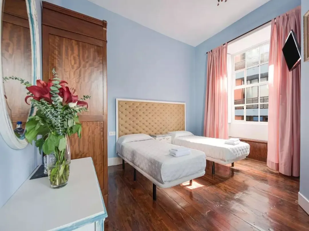 Central La Laguna Retreat - Santa Cruz de Tenerife