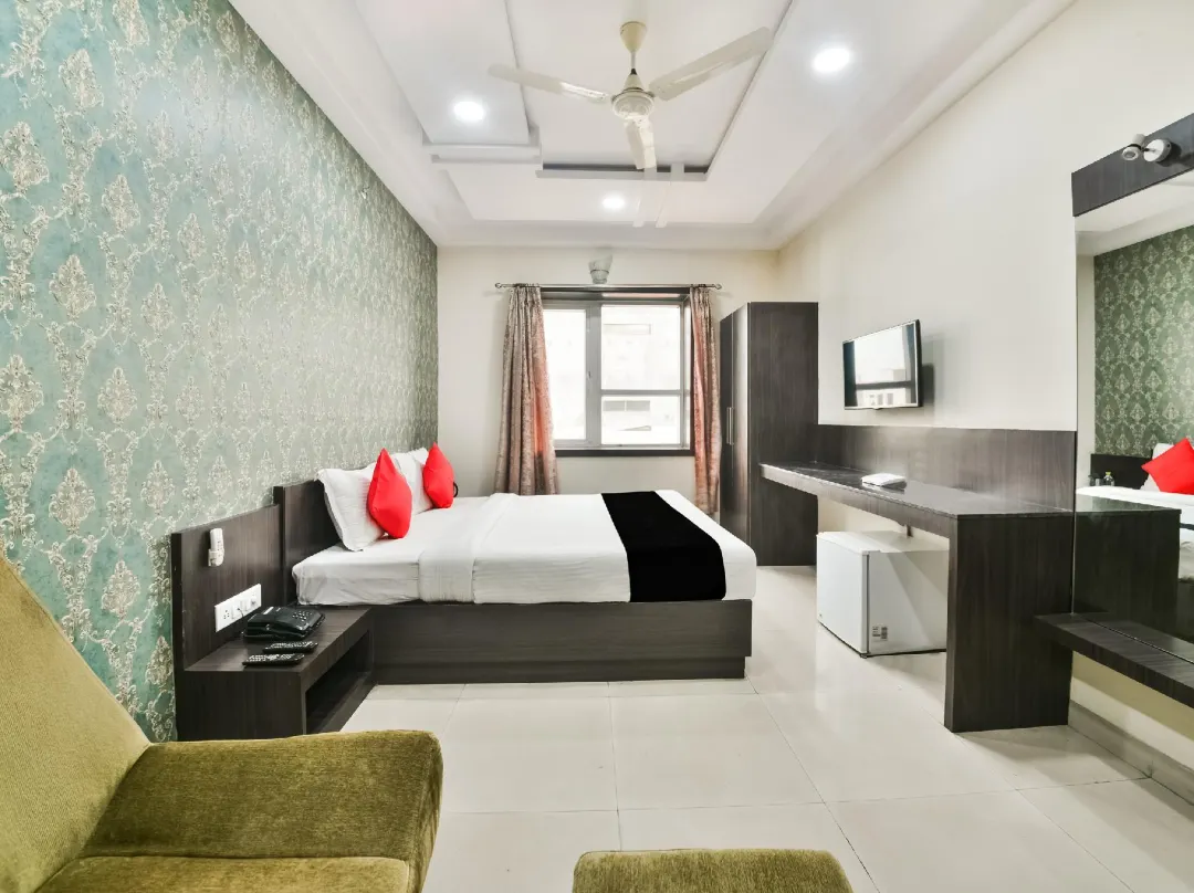 Hotel Flowers Inn - Kota