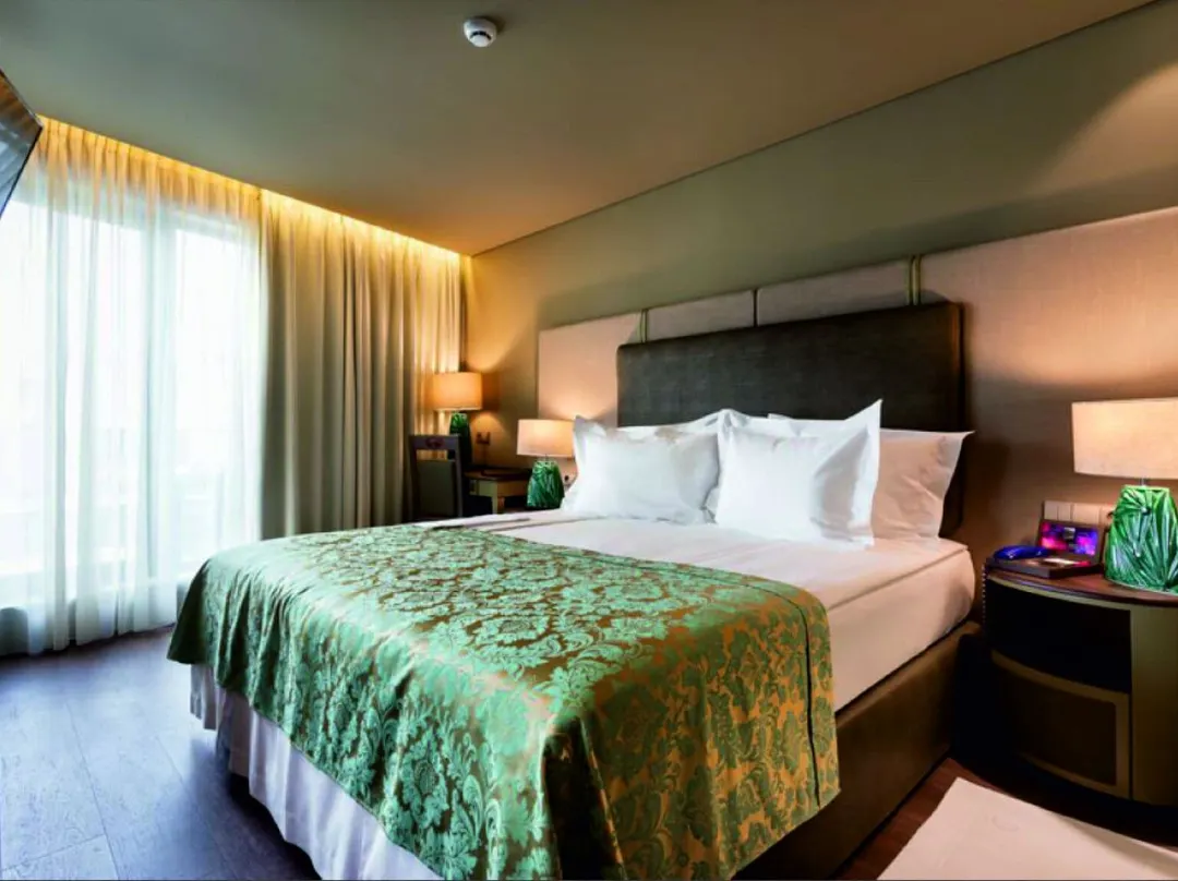 Hotel Jaguar Oporto - Airport To Hotel And City Is A Free Shuttle Service - Région Nord