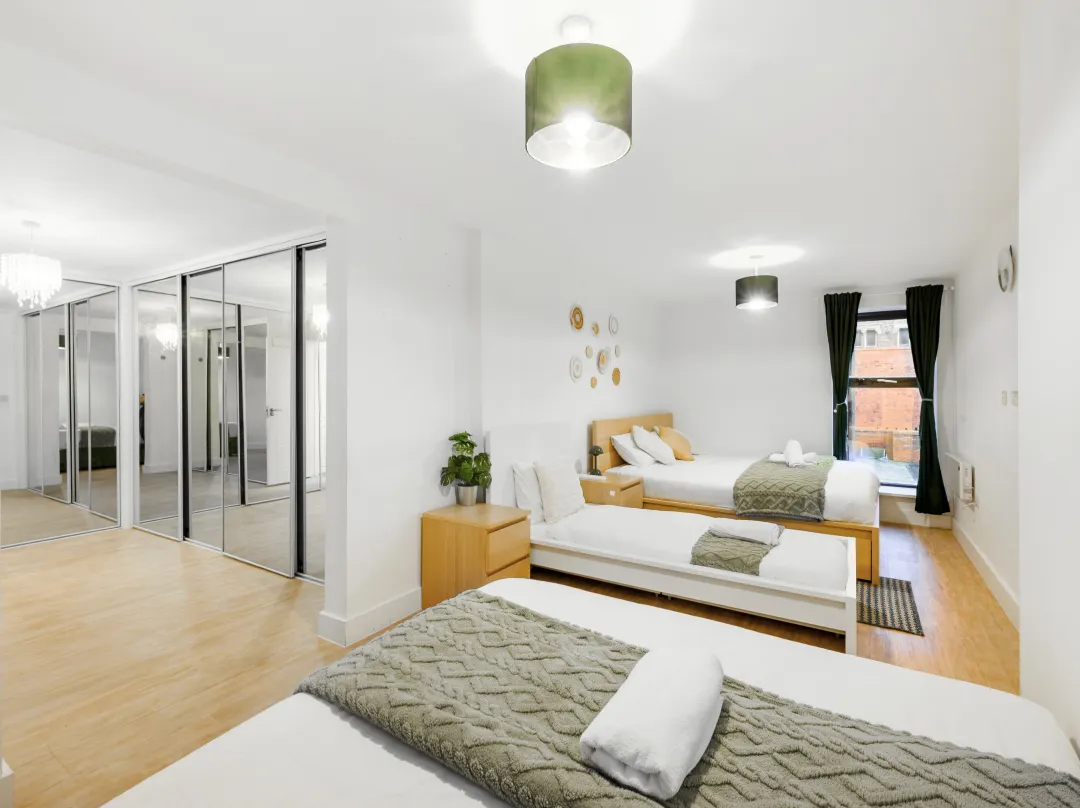 Digbeth 5-bed | Groups,secure Parking& City Centre - Birmingham