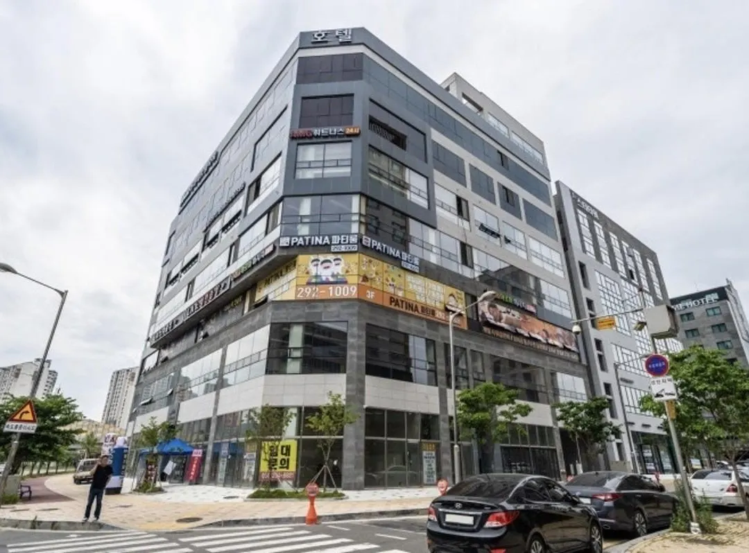 Suwon Homaesil Aritte Hotel - Suwon