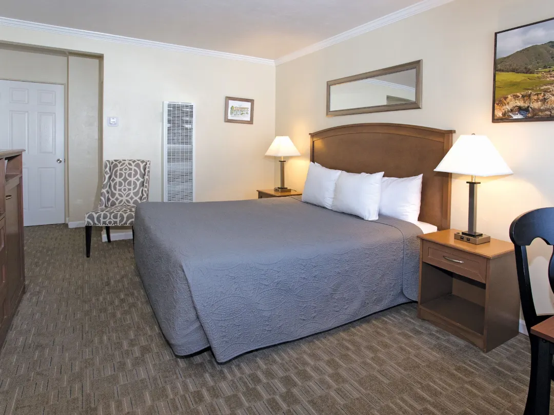 Villa Franca Inn - Pacific Grove, CA