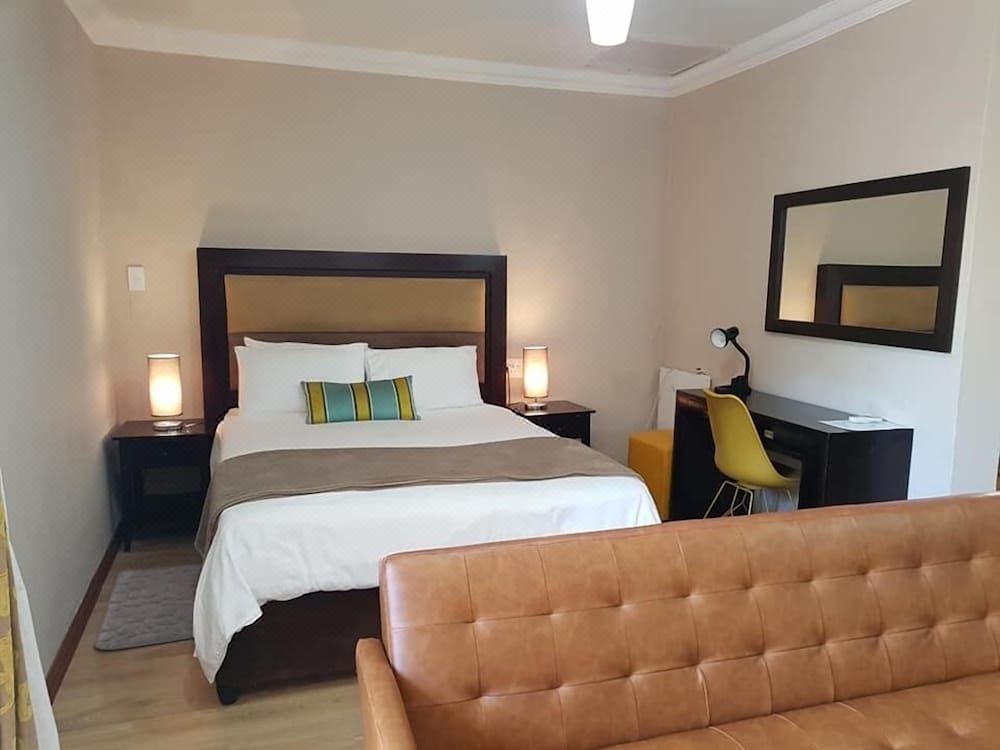 Four Seasons Lehae Guest House - Sandton