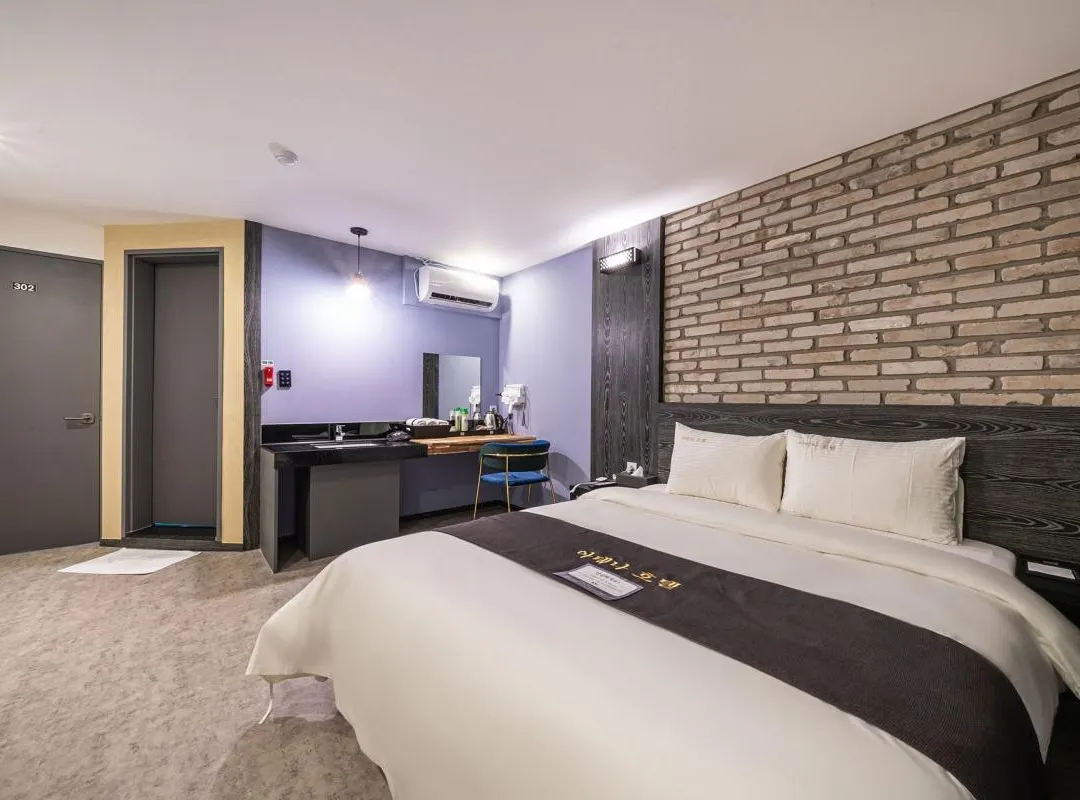 Hwaseong Athena - Hwaseong