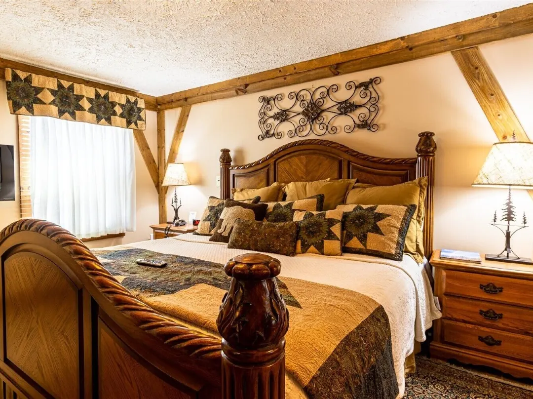 Hemlock Inn - Boone, NC