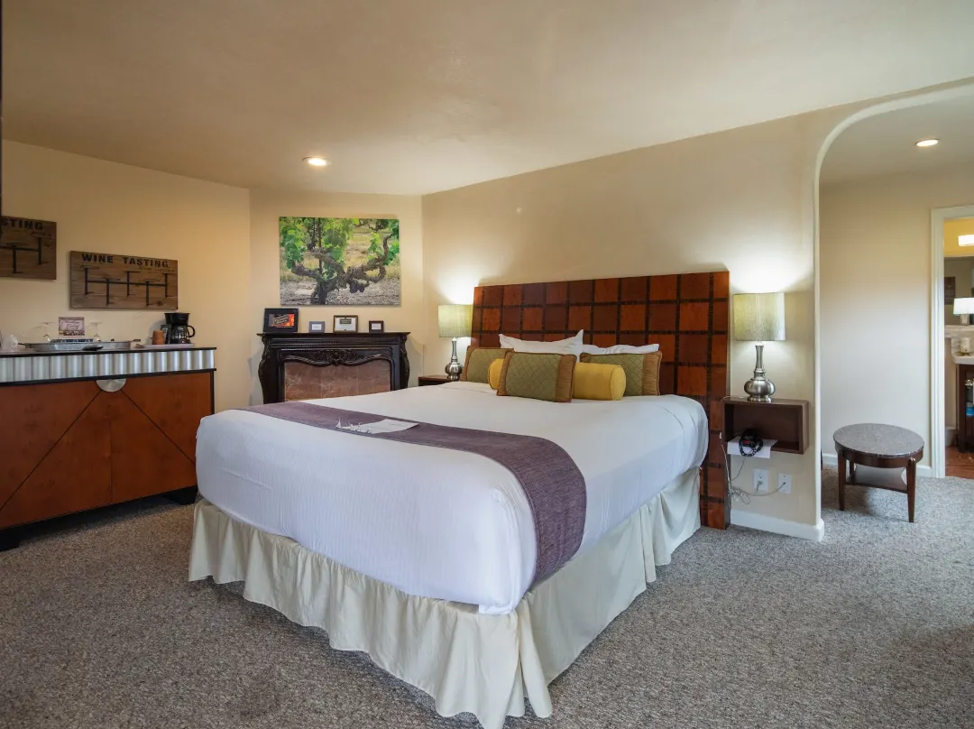 The Vendange Carmel Inn & Suites - Monterey, CA