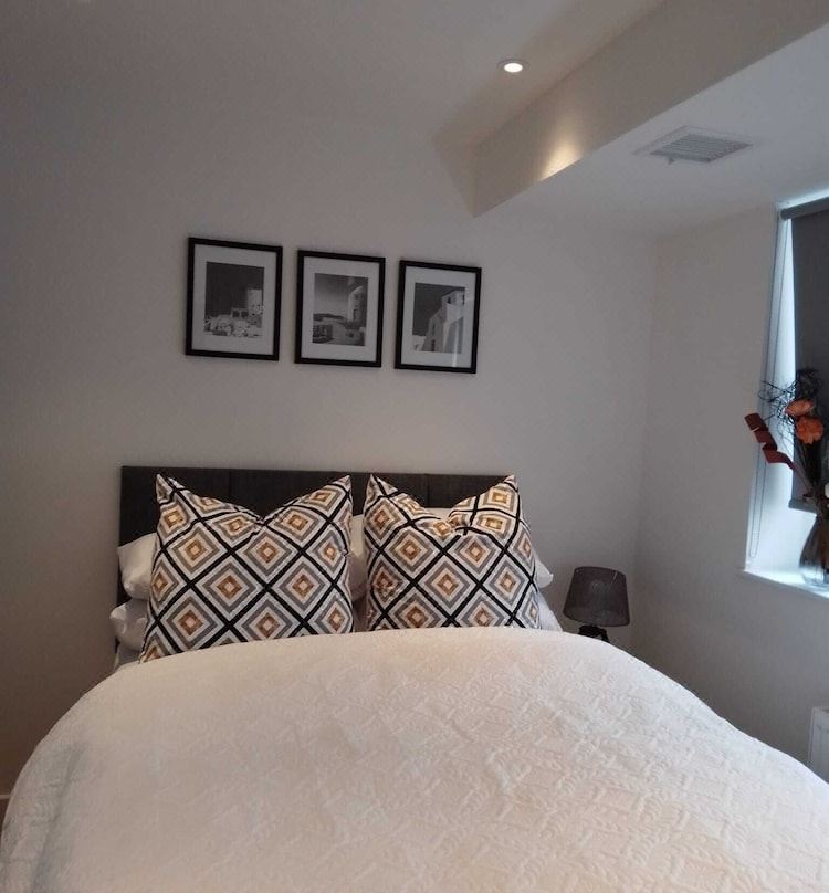 5 Mins To East Croydon Station With Concierge - Croydon, UK