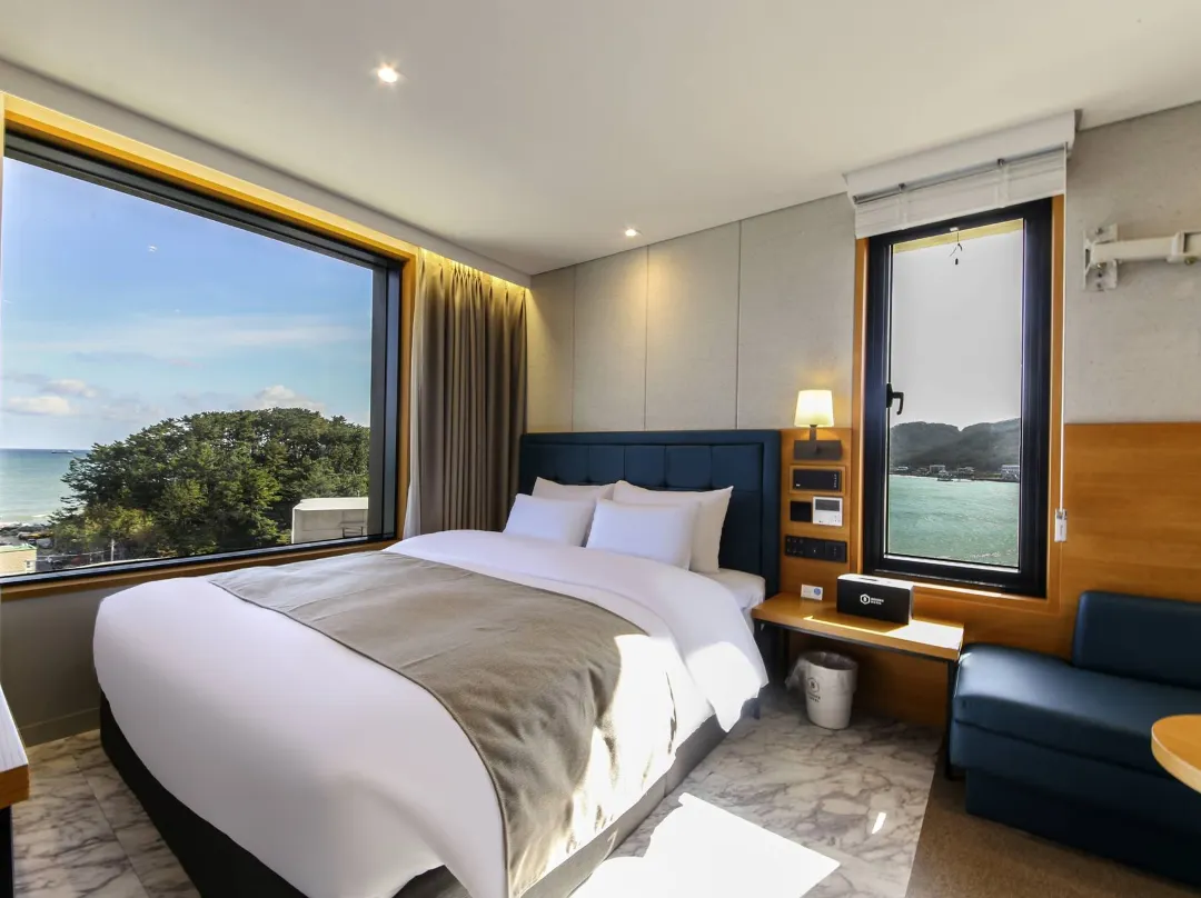 Busan Songjeong Brooks Hotel - Busan