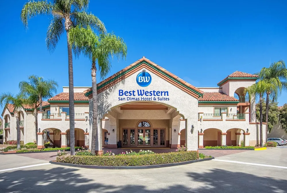 Comfort Suites Near Fairplex - Pomona, CA