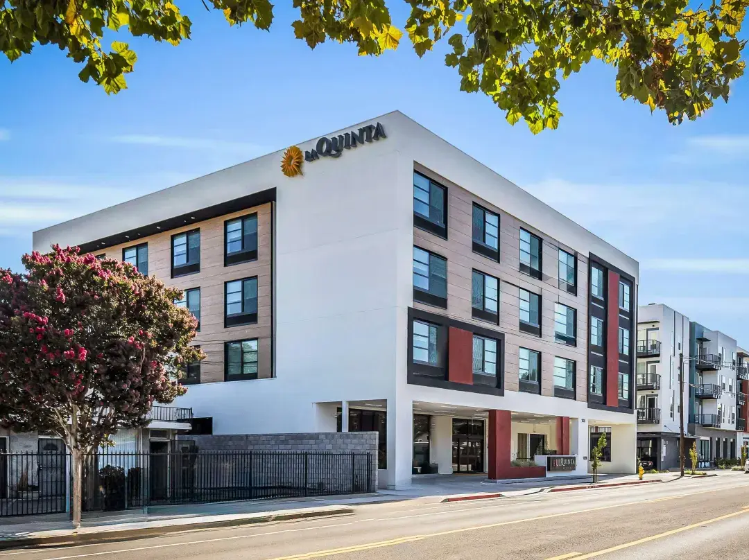 La Quinta Inn & Suites By Wyndham San Jose Airport-downtown - Santa Clara, CA