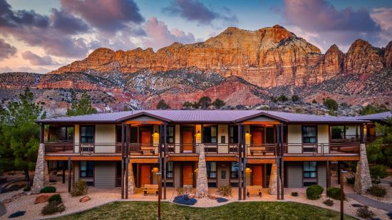 Zion National Park Shuttle Guide (2026): Schedule, Route, and Tips ...