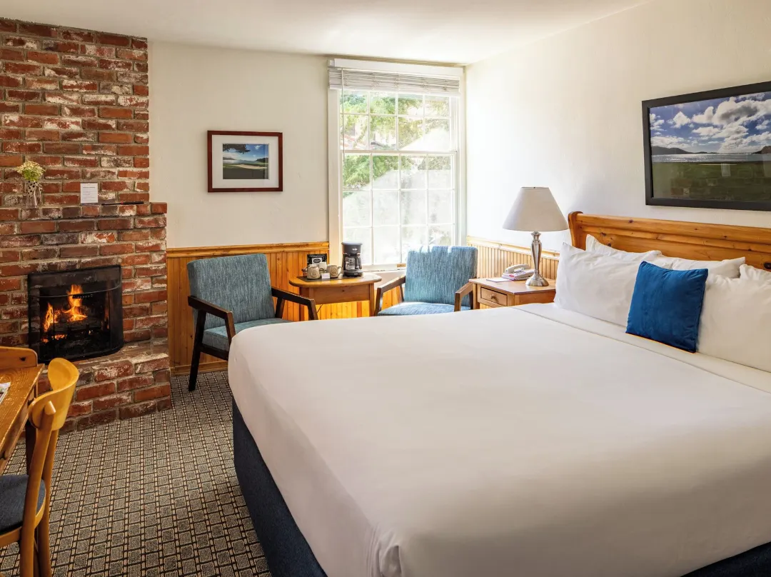 Carmel Fireplace Inn - Monterey, CA
