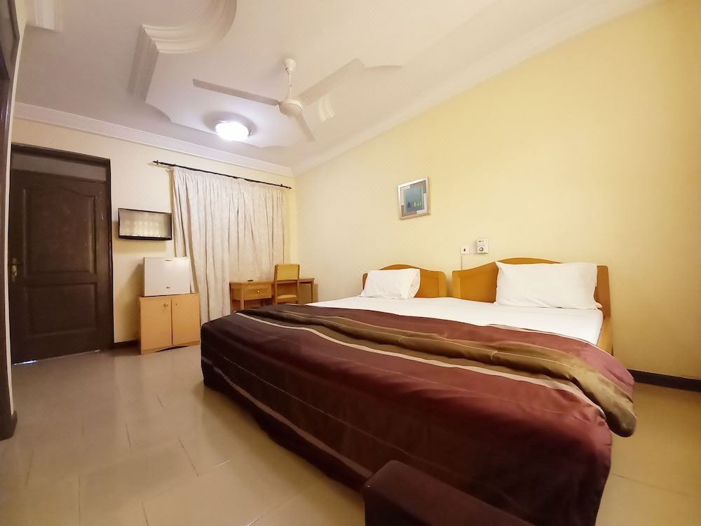 Kcs Guest House - 아크라
