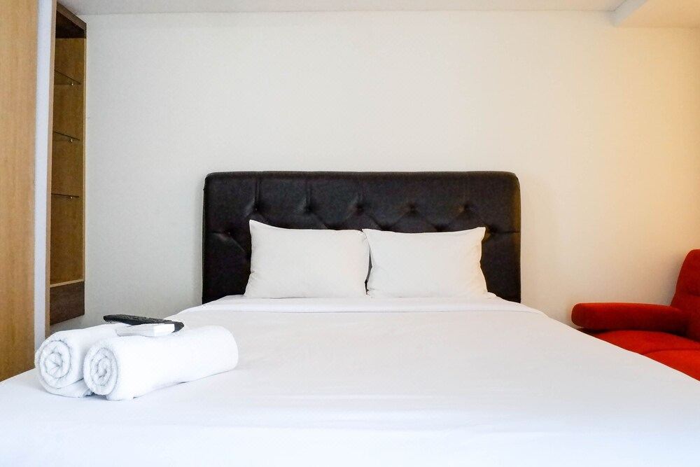 Serene Exclusive Modern Studio Apartment At Grand Sungkono Lagoon - Soerabaja