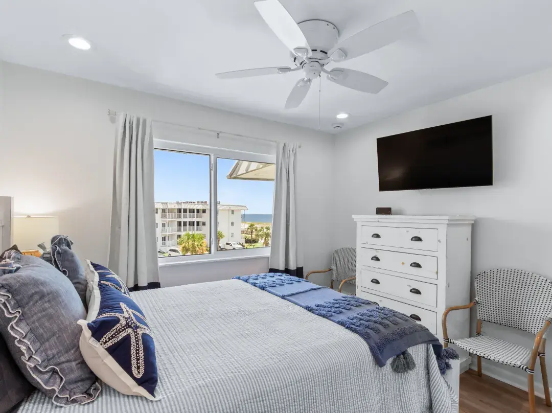 Spacious Grounds And Resort Amenities - Charming Coastal Haven - Alabama