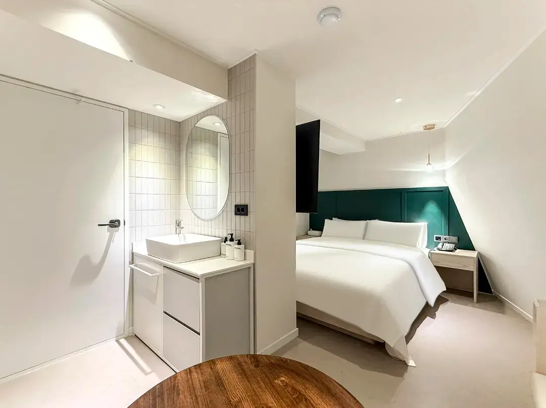 Sinchon Apl Hotel - Seoul