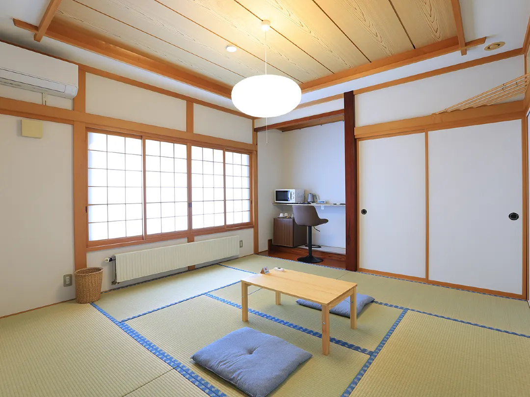 Minpaku Hatada Aomori No Jizake Ga Nomeru Yado - Aomori