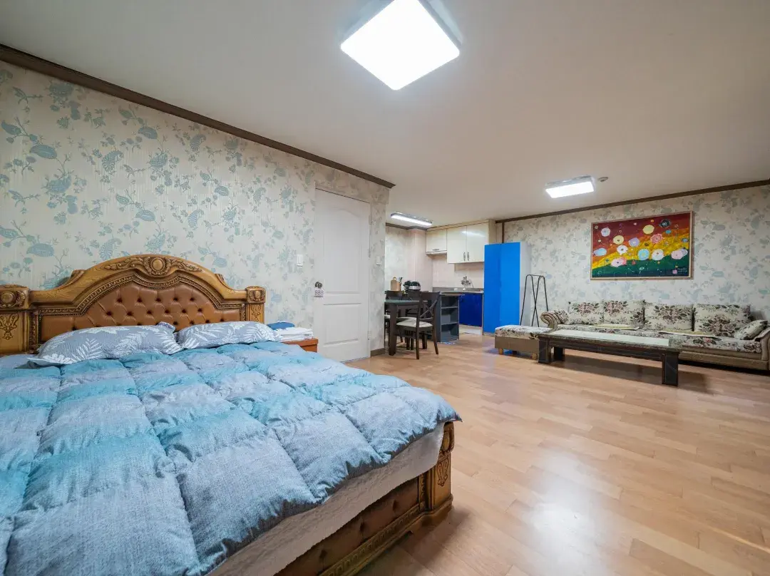 Donghae Gallery Haus - Donghae