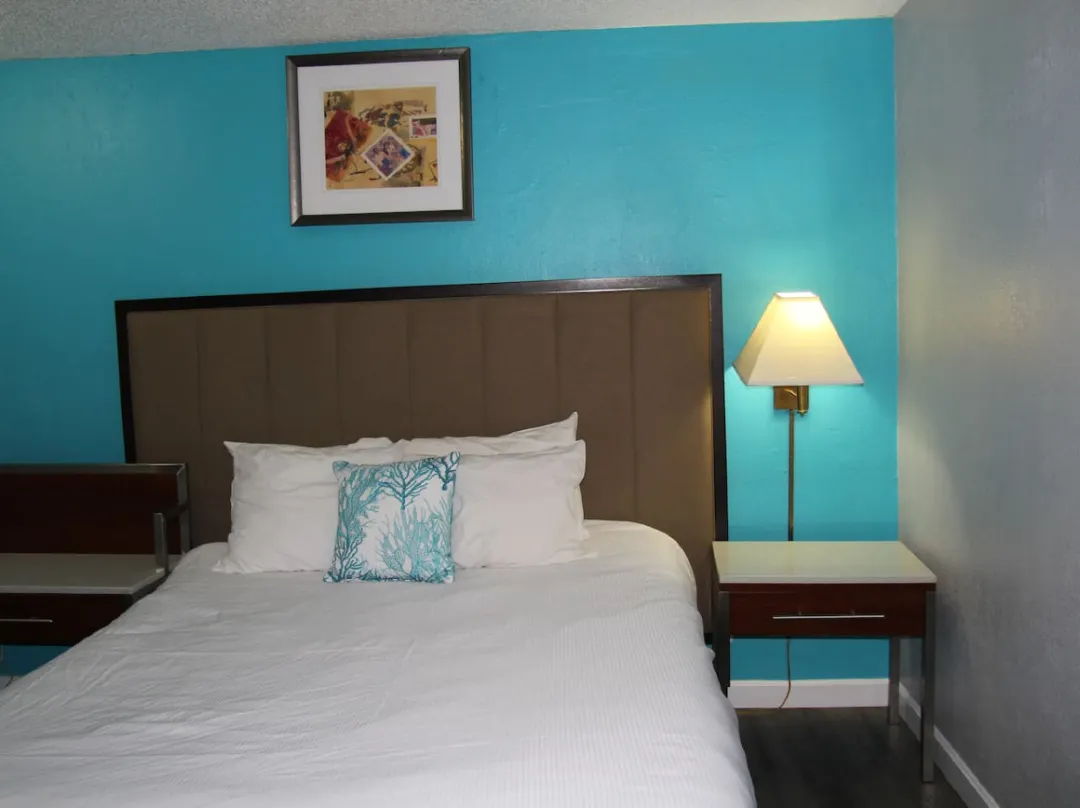 Elegant Retreat, Close To Bases, Full Kitchen - Bremerton, WA