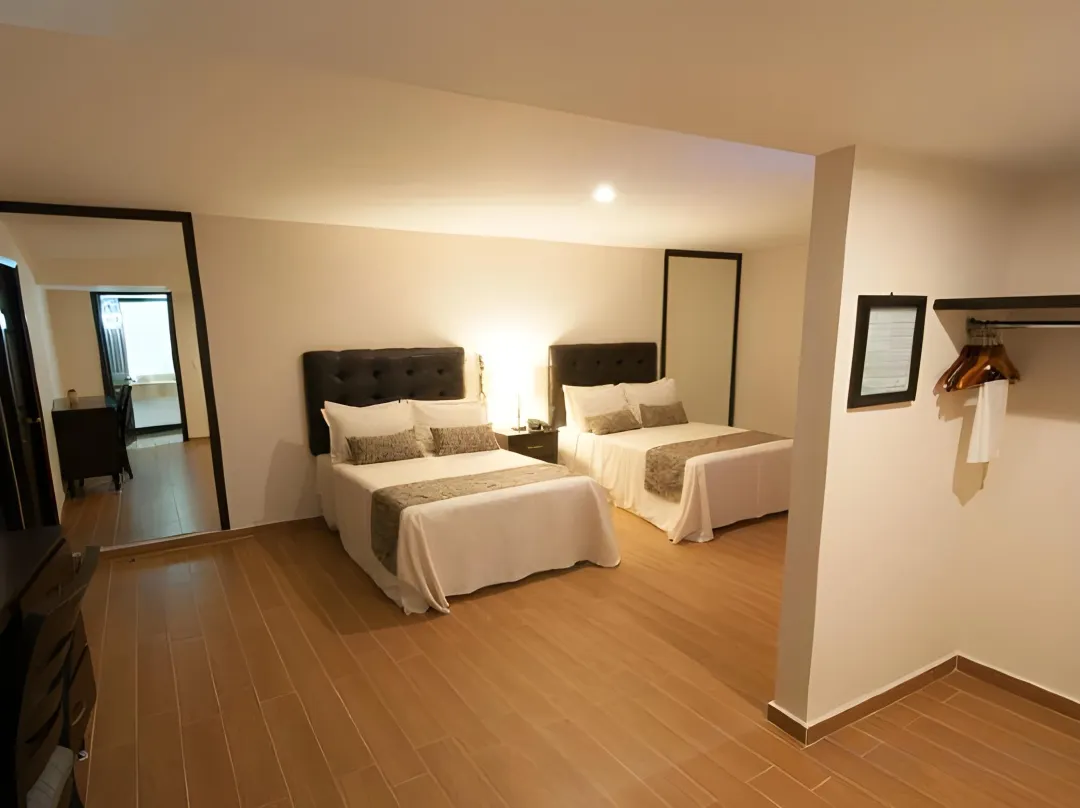 Country Hotel & Suites - Guadalajara