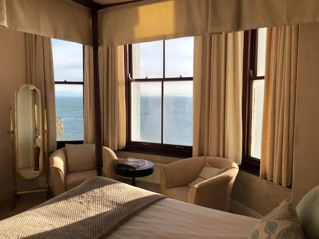 No: 1 The Esplanade Guest Accommodation. - Tenby
