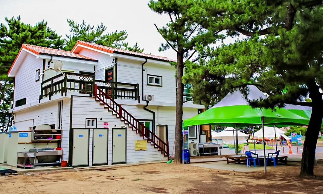 Taean Mongsanpo Beach Pension - 태안읍