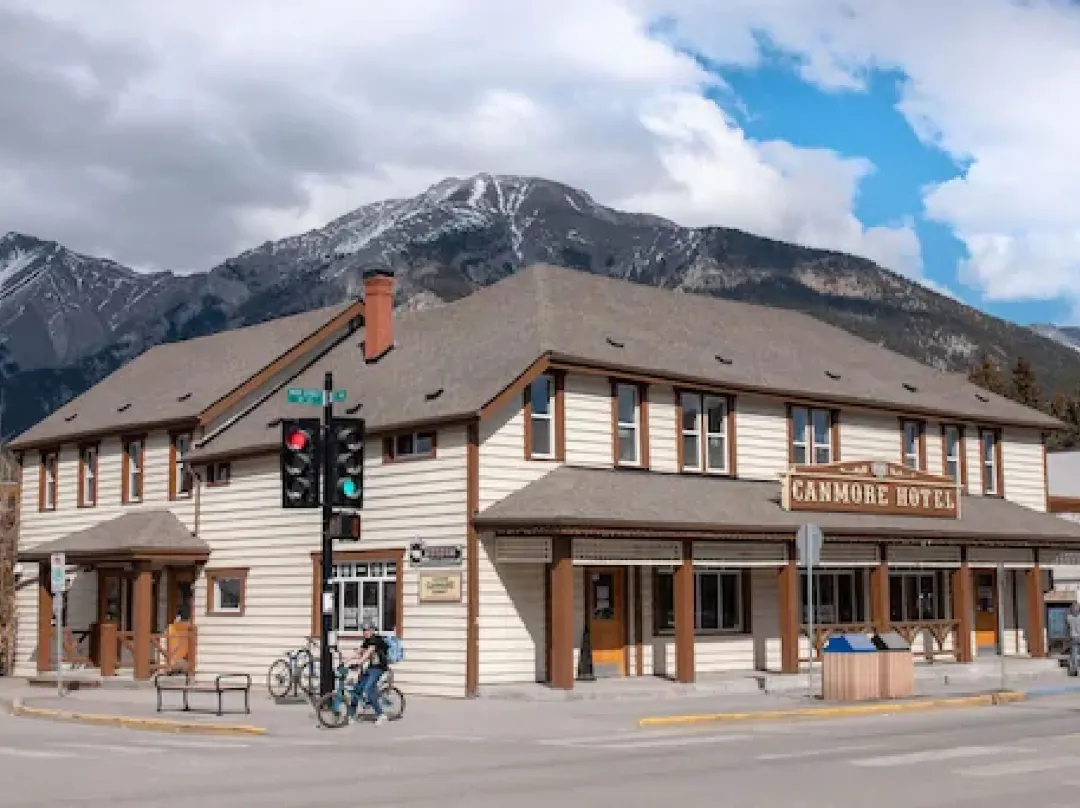 Canmore Hotel Hostel - Alberta