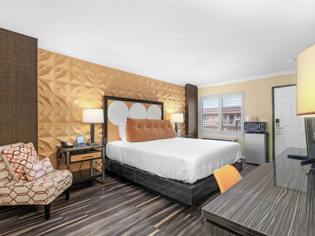 Santa Clarita Motel - Near Six Flags Magic Mountain - Valencia - Santa Clarita, CA