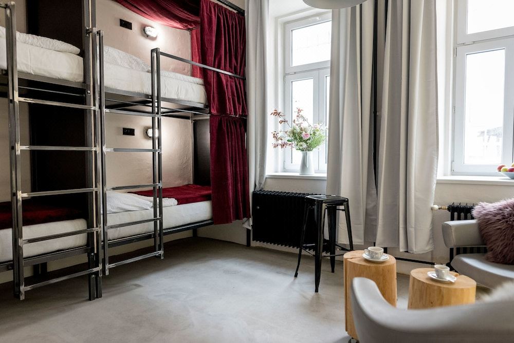 Wake Up Wellness Hostel - Brno