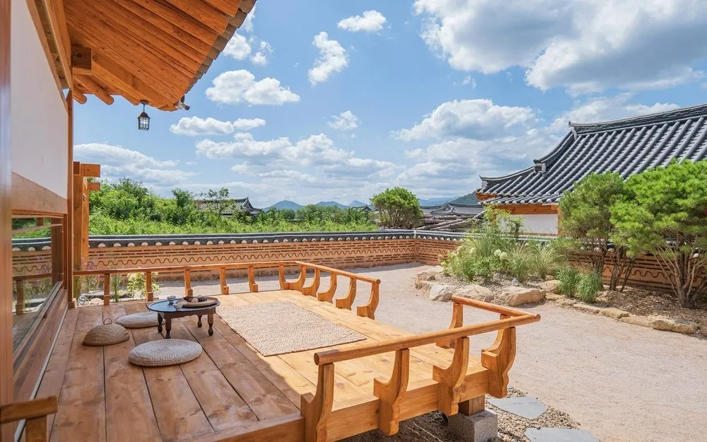 Gyeongju Gamseong Hanok Susu - Gyeongju-si