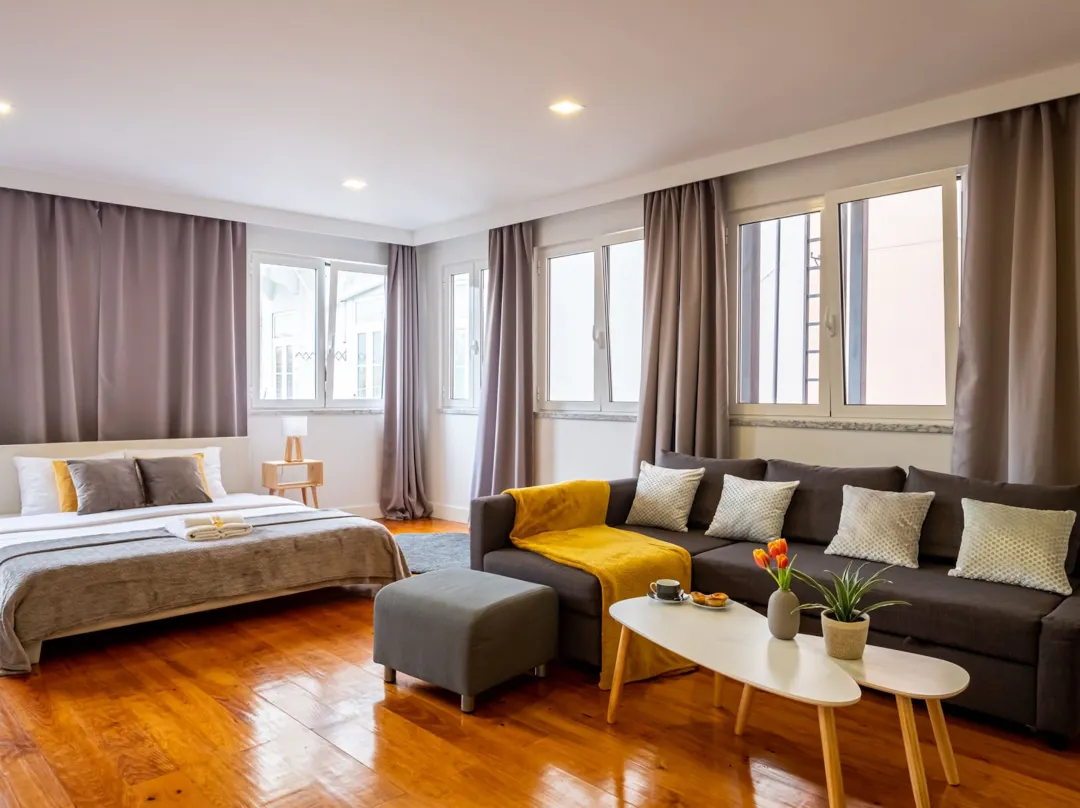 Hola Lisbon Suites - Santa Catarina