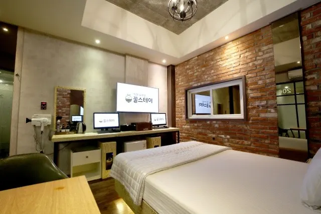 Daegu Dongdaegu Station 2some - Daegu