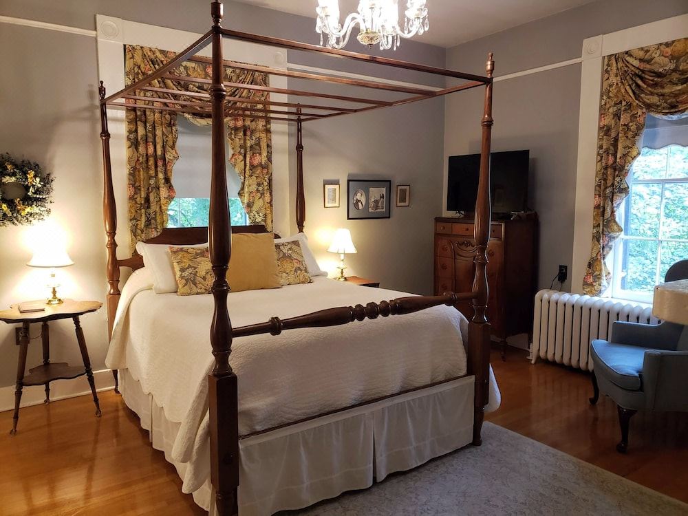 The Carriage Inn B&b - Shepherdstown, WV