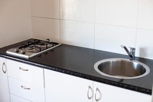 Shark Bay Seafront Apartments - Shark Bay