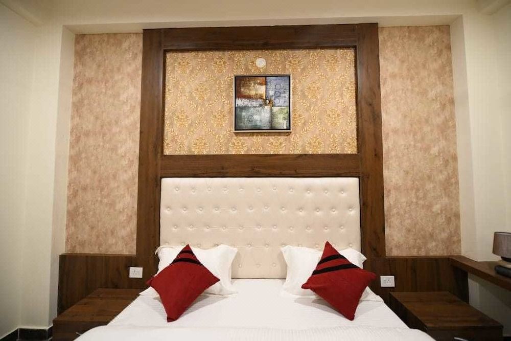 Scorpio Clubs & Resorts - Lucknow