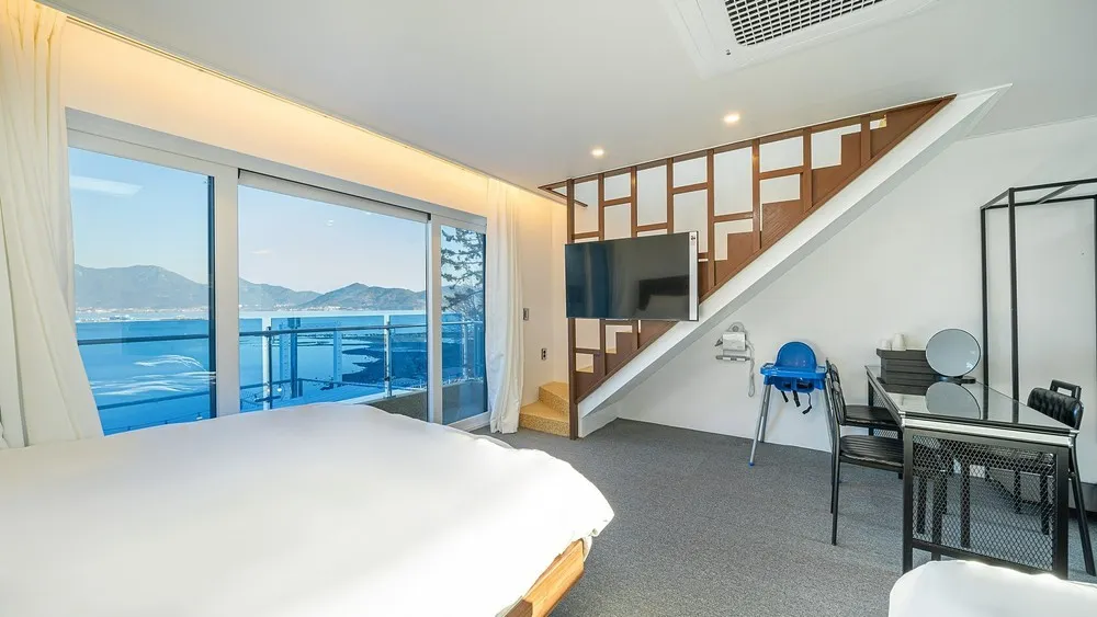 Sacheon Azule Poolvilla - Namhae-gun