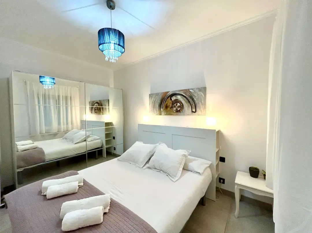 Piso Grande En Una Zona Muy Tranquila Y Bien Comunicada - Barcelone