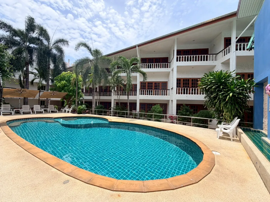 Airy Suite With Balcony And Patong City View - Patong Beach