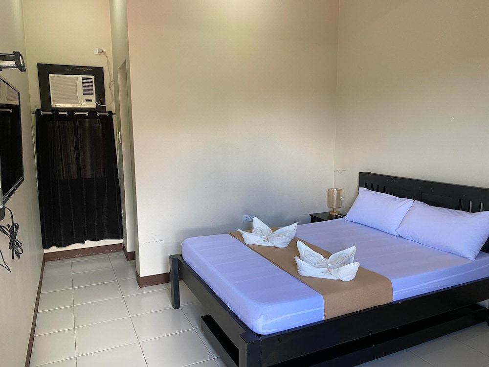 Famous Inn - Talisay