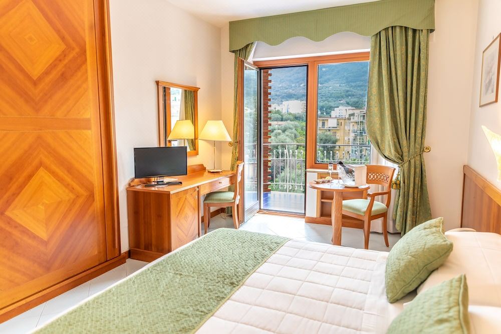 Hotiday Hotel Sorrento - Capri