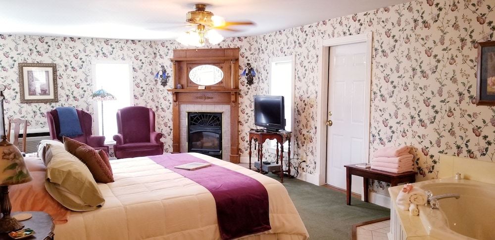 Evening Shade Inn - Eureka Springs, AR