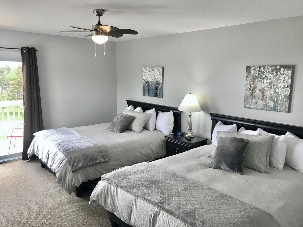 Stay In Gros Morne - Newfoundland and Labrador