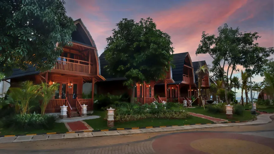 Grand Anyer Palazo Boutique Resort By Naraya - Anyar