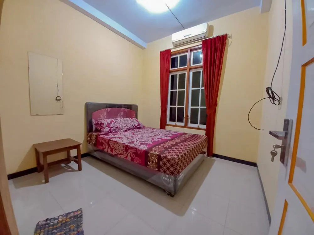 Rumah Kost Nakula - Banyuwangi