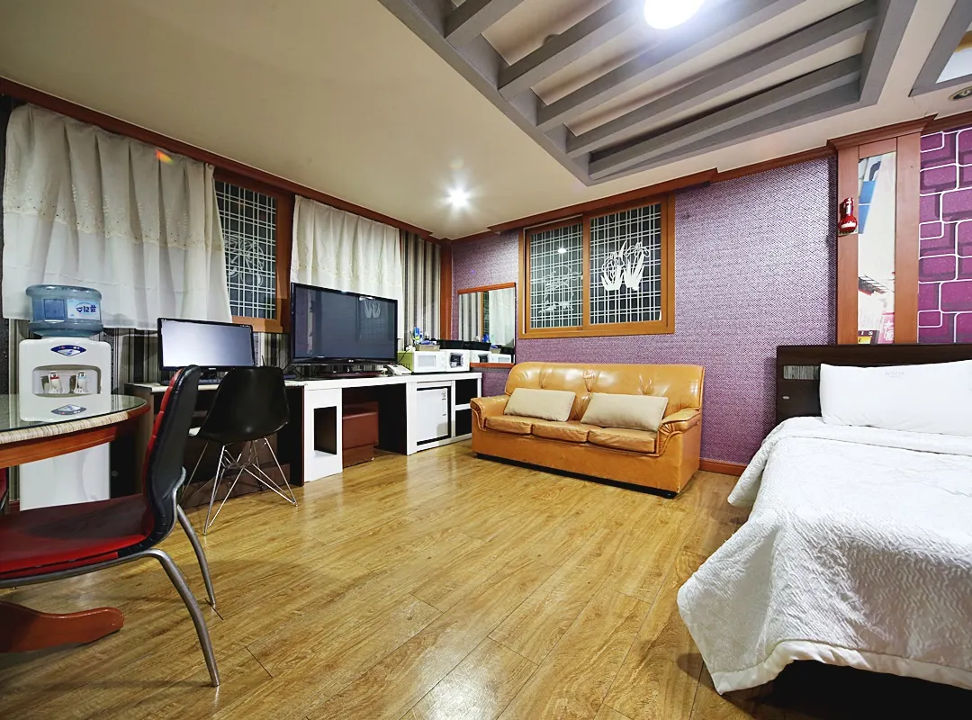 Changwon Masan White - 함안군