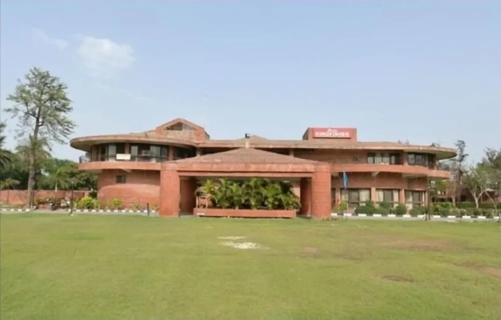 Kingfisher Tourist Resort - Ambala