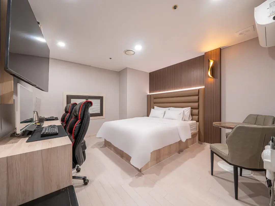 Ilsan Hwajeong June - Gwangmyeong-si